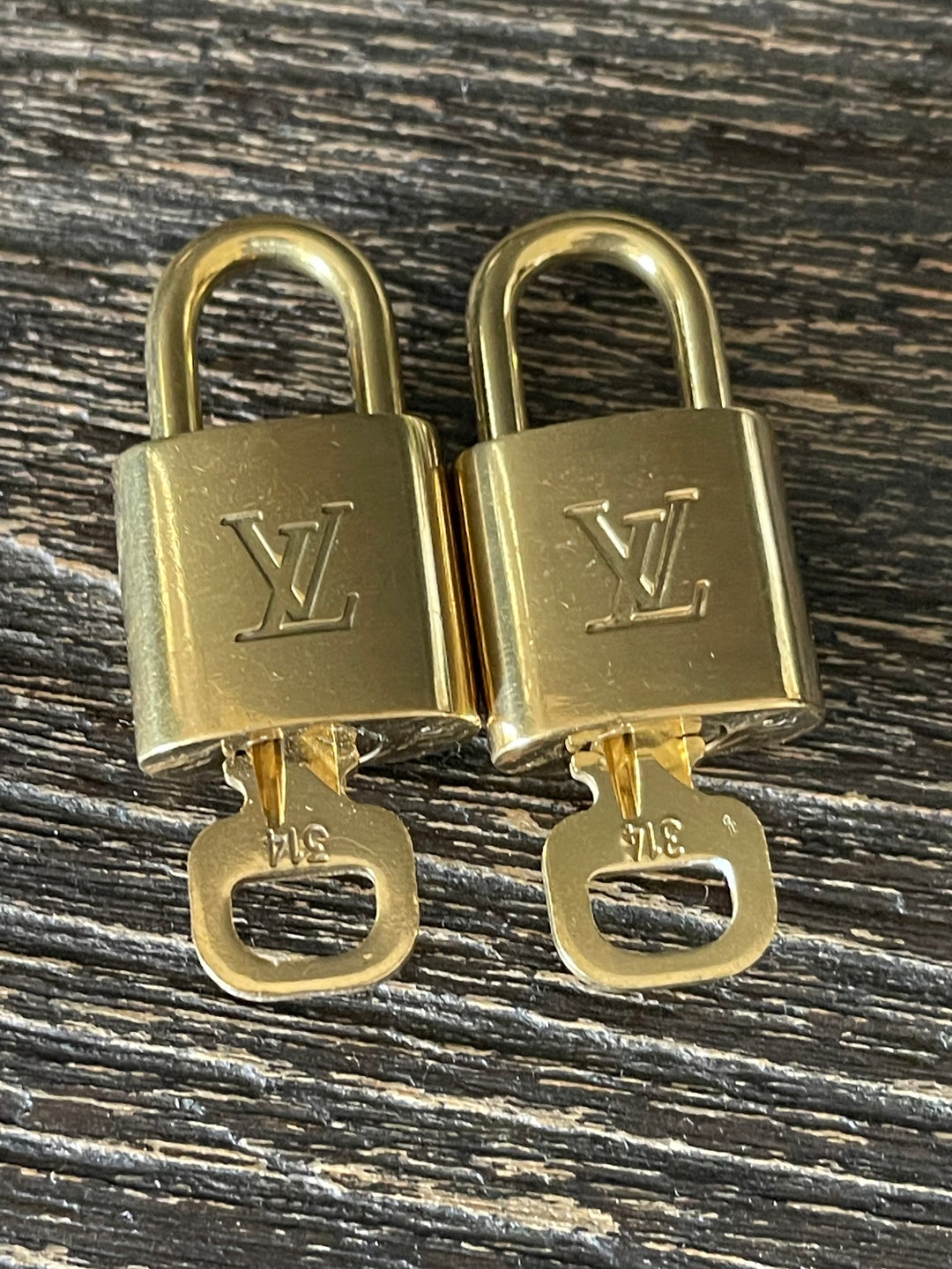 SL-230 Louis Vuitton Padlock Locks and Keys 314 & 314 LV Purse Charm ...