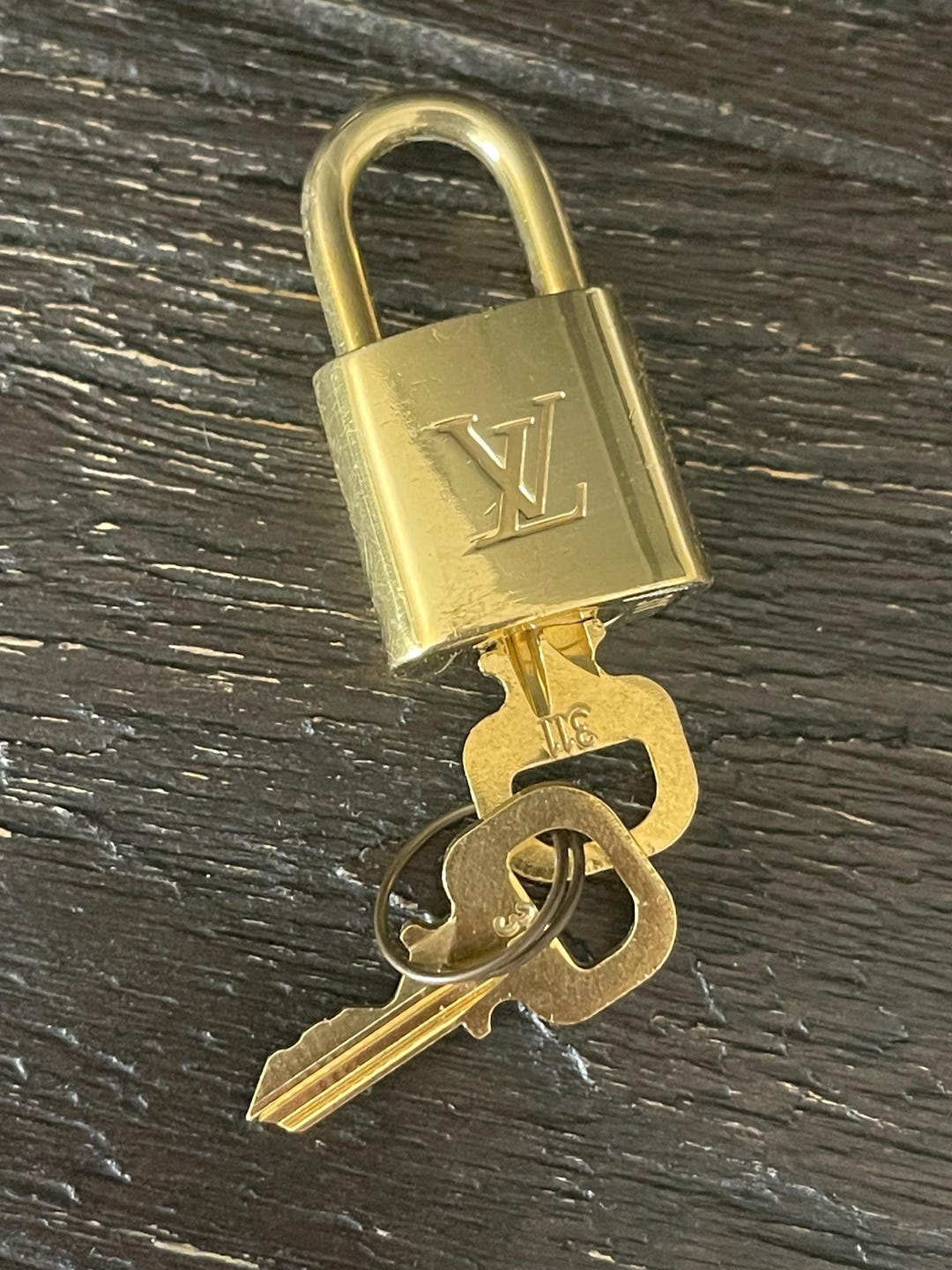SL-505 Louis Vuitton Padlock Lock and Two Keys #311 LV Purse Charm Not ...