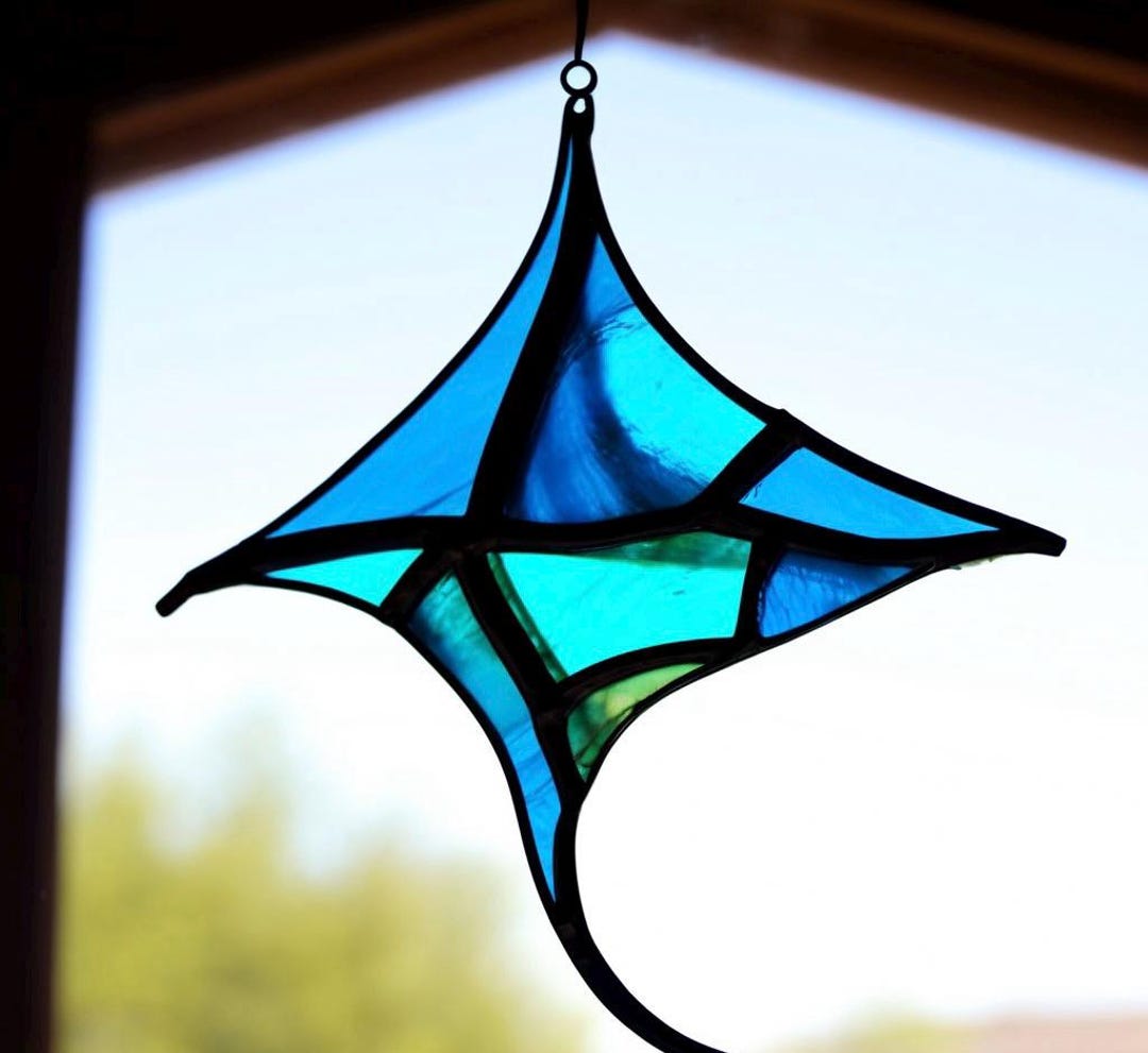 Spotted Eagle Ray Stained Glass Manta Ray Scuba Diver Surfing Marine ...