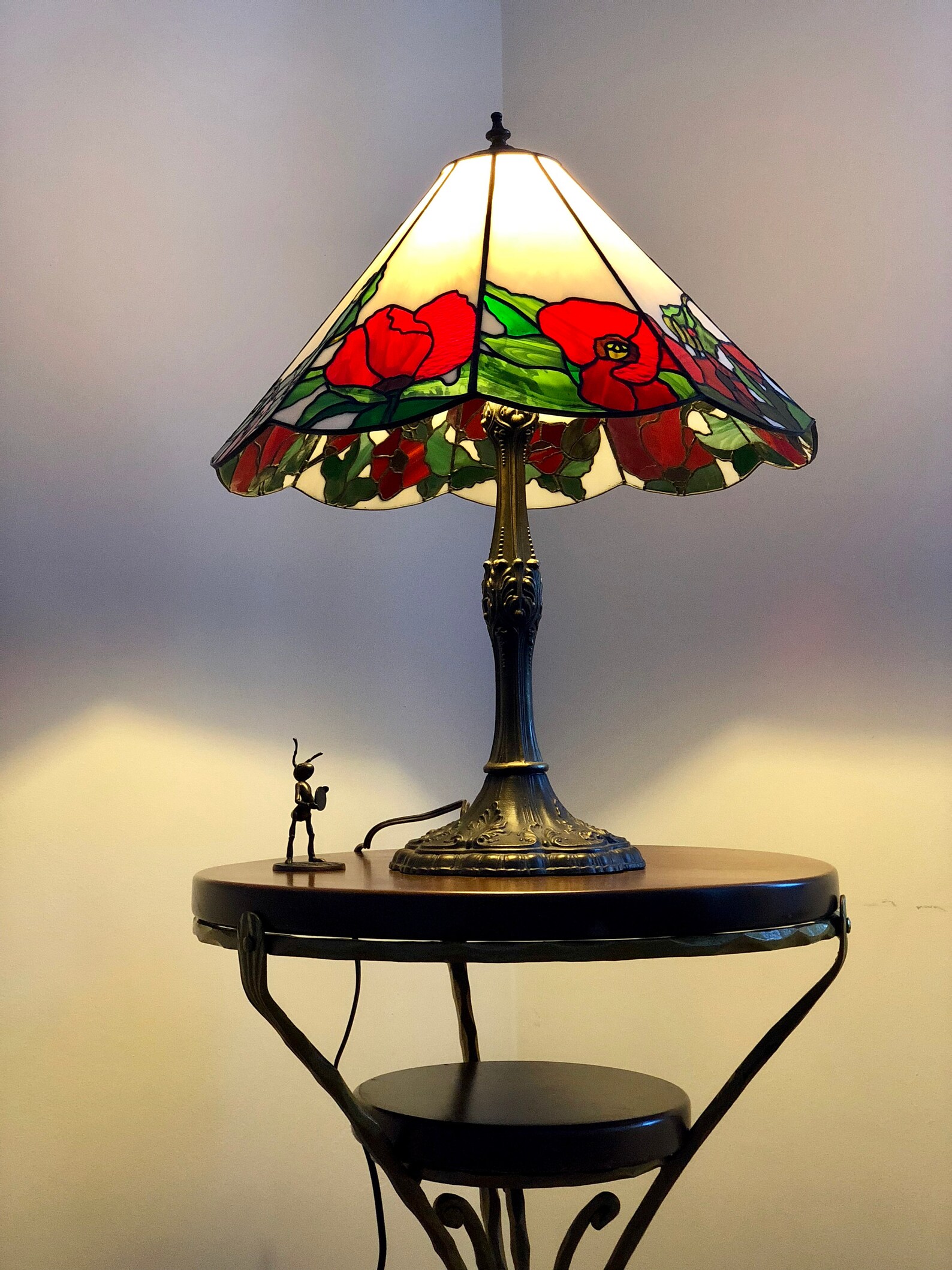 Stained Glass Lamp Flower Vintage Tiffani Desk Lamp Lampshade Etsy