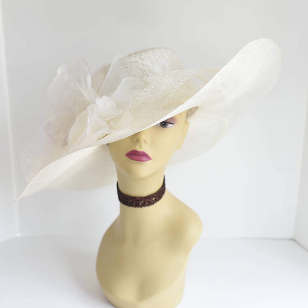 M509 Ivory Kentucky Derby Hat Church Hat Wedding Hat - Etsy