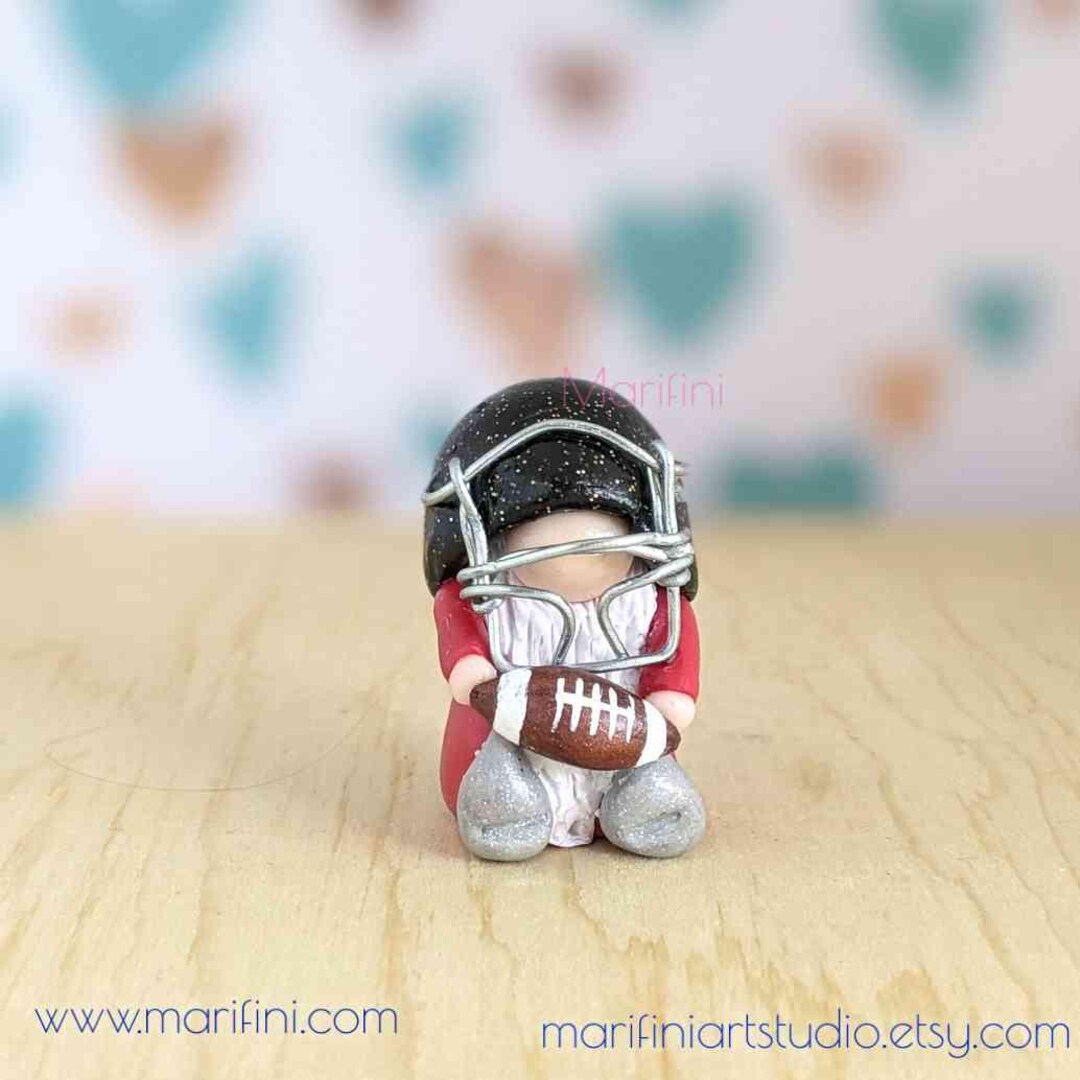 Football Gnome: Custom Team Colors, Polymer Clay Desk Decor - Etsy