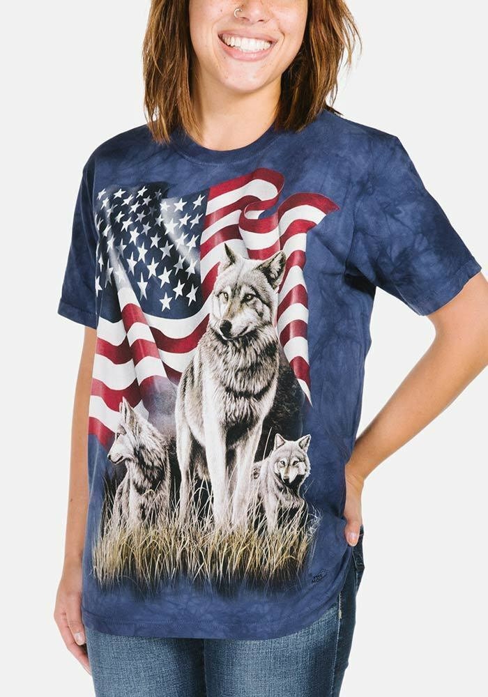 Wolf American Flag Howling Wild Wolves Pack Loyal Gray Wolf Dog Freedom ...