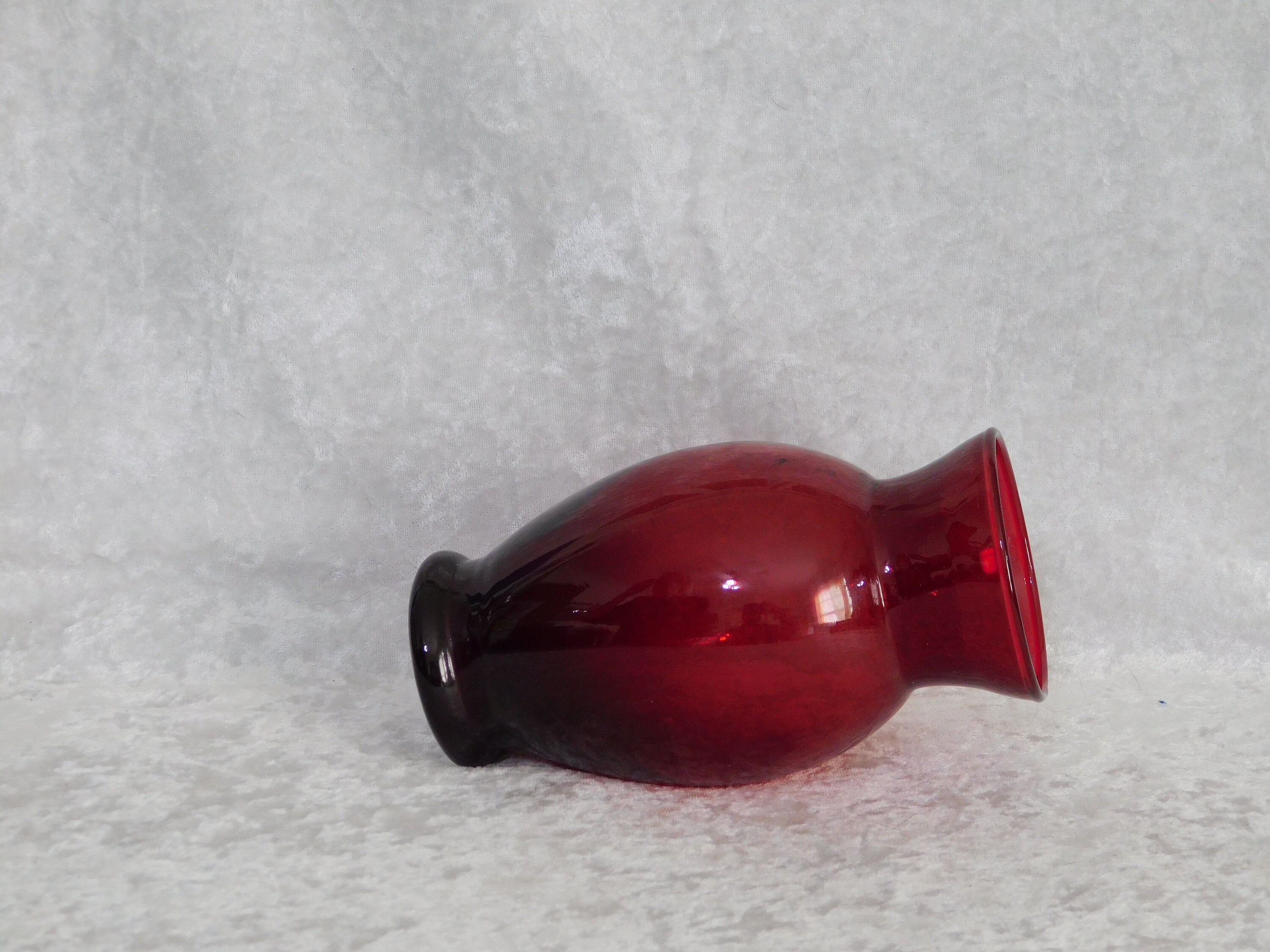 Royal Ruby Vase - Etsy