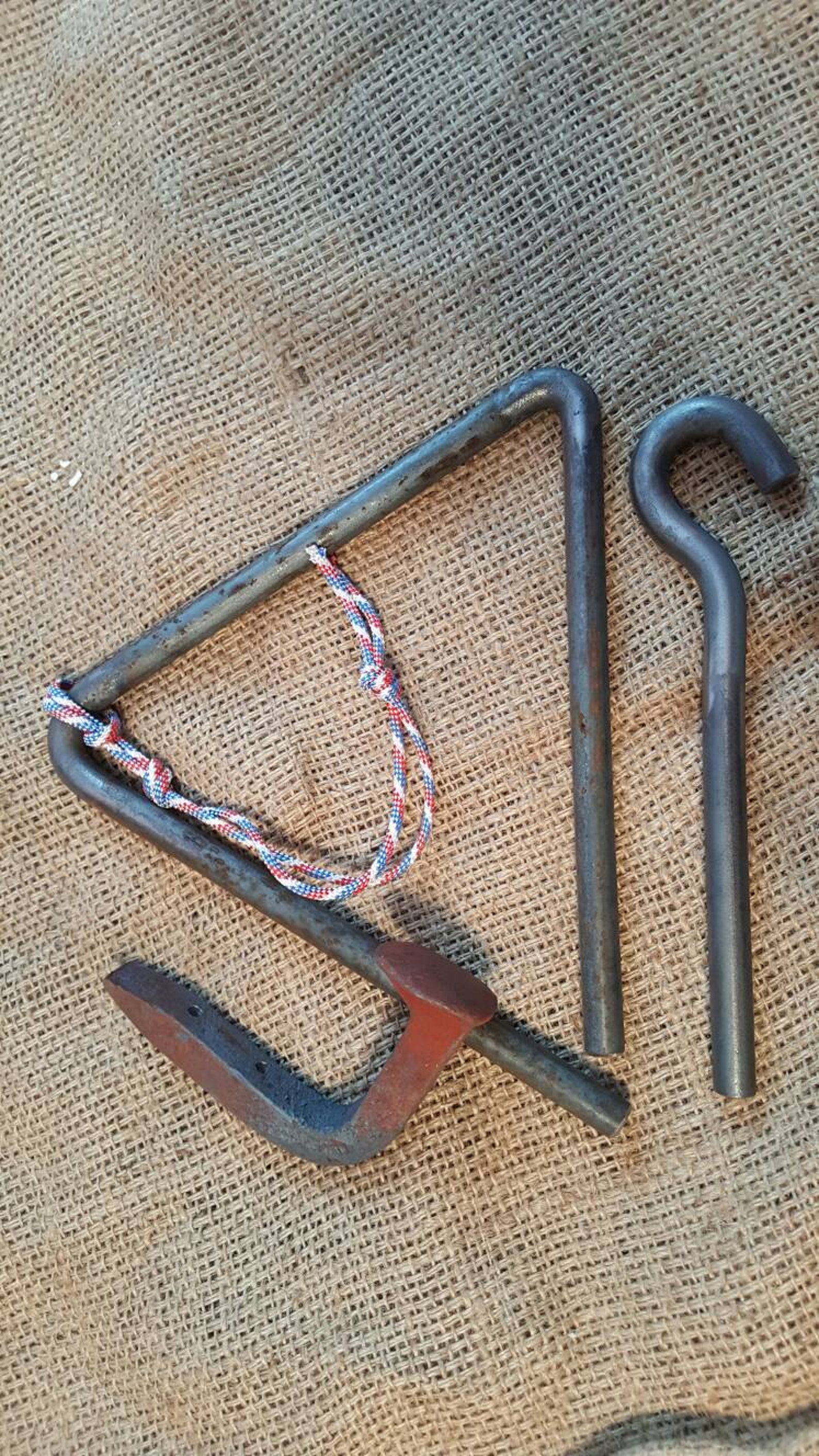 Triangle Dinner Bell Western Chuck Wagon Bell Farm Cowboy Ranch Rustic ...