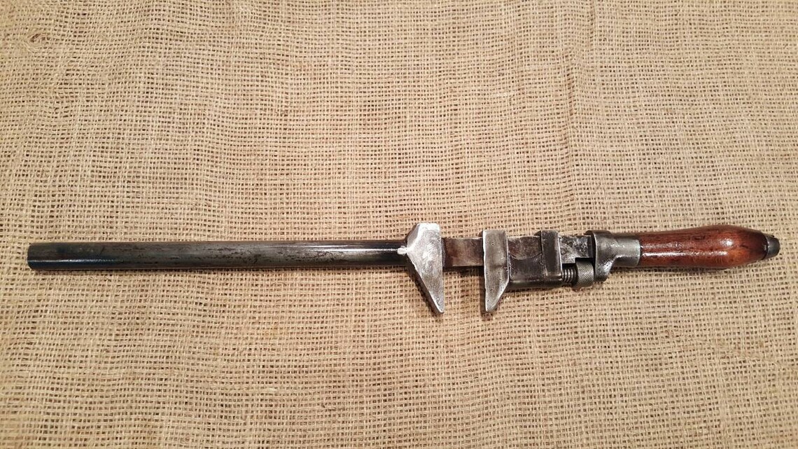 Blacksmith Twisting Wrench Scroll Anvil Forge Tools **SALE** Railroad ...