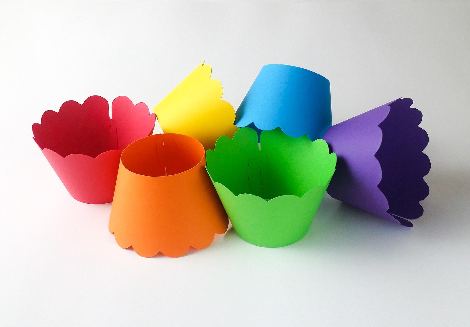 12 Rainbow Cupcake Wrappers Standard Sized Paint Party | Etsy