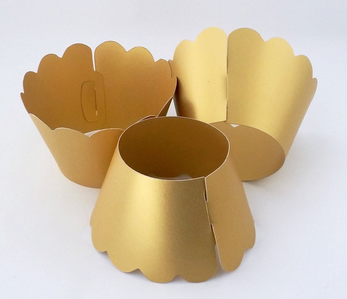 12 Gold Cupcake Wrappers Standard Sized Metallic Gold - Etsy