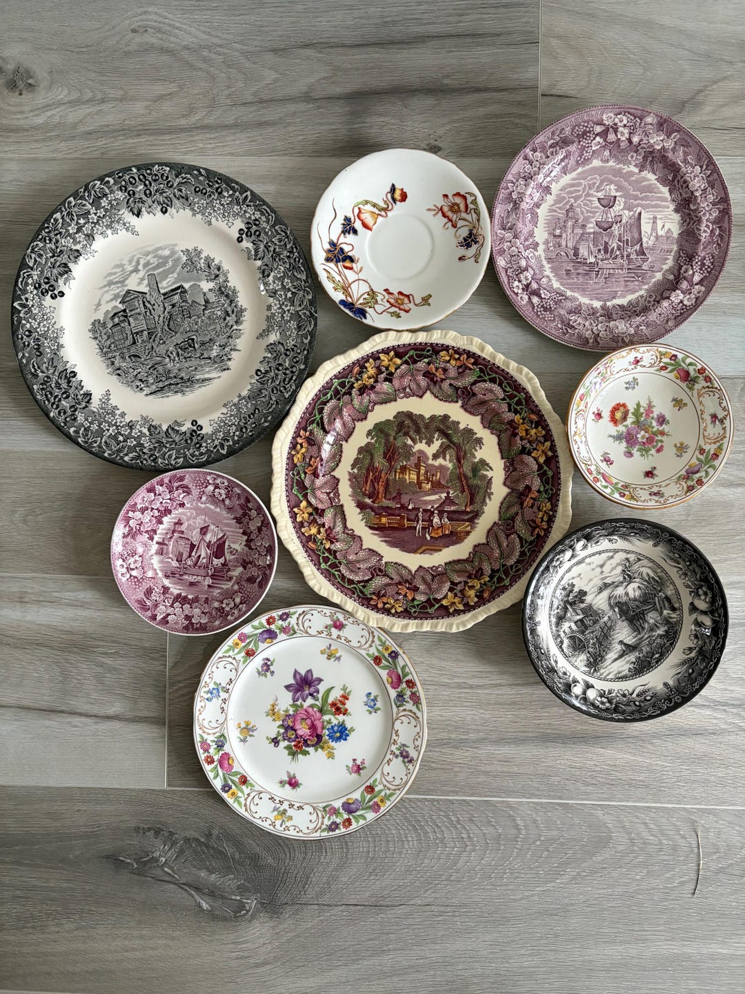 Collection of Gallery Wall Plates, Set of 8 - Etsy