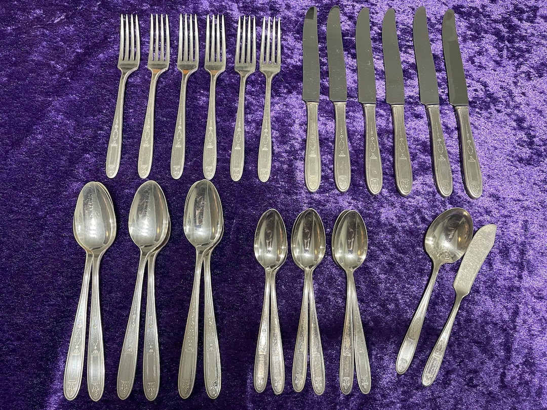 Grosvenor silverplate 1921 No Monograms by Community Plate - Etsy