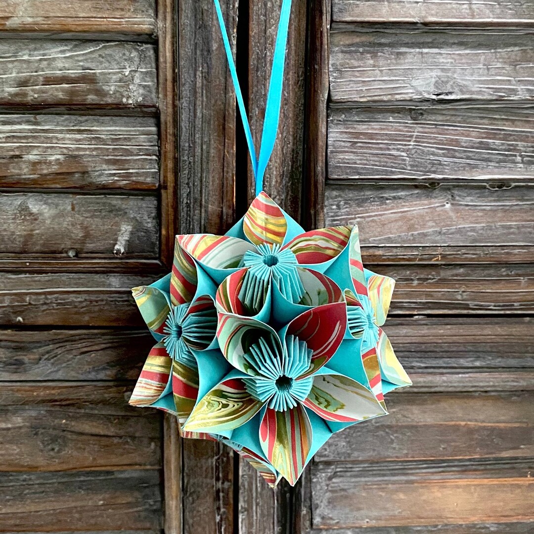 Kusudama Flower, Origami Flower, Paper Flower Ornament, Paper Flower ...