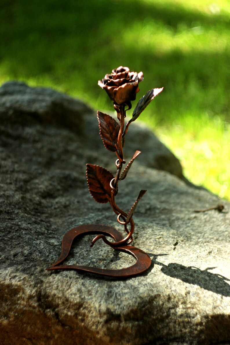 Rosa de metal con corazón rosa de acero con corazón - Etsy España