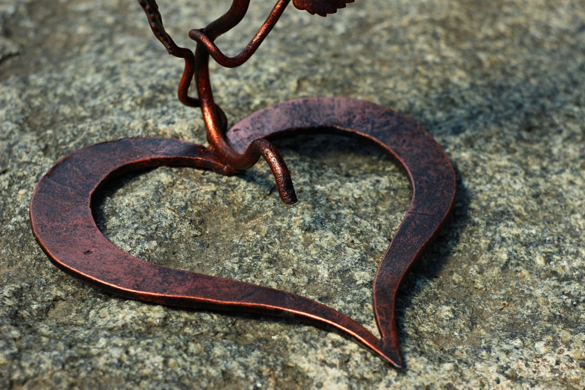 Rosa de metal con corazón rosa de acero con corazón | Etsy