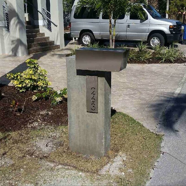 ANTHONY S the Minimalist, Modern Post Mounted Mailbox - Vsons Design ...