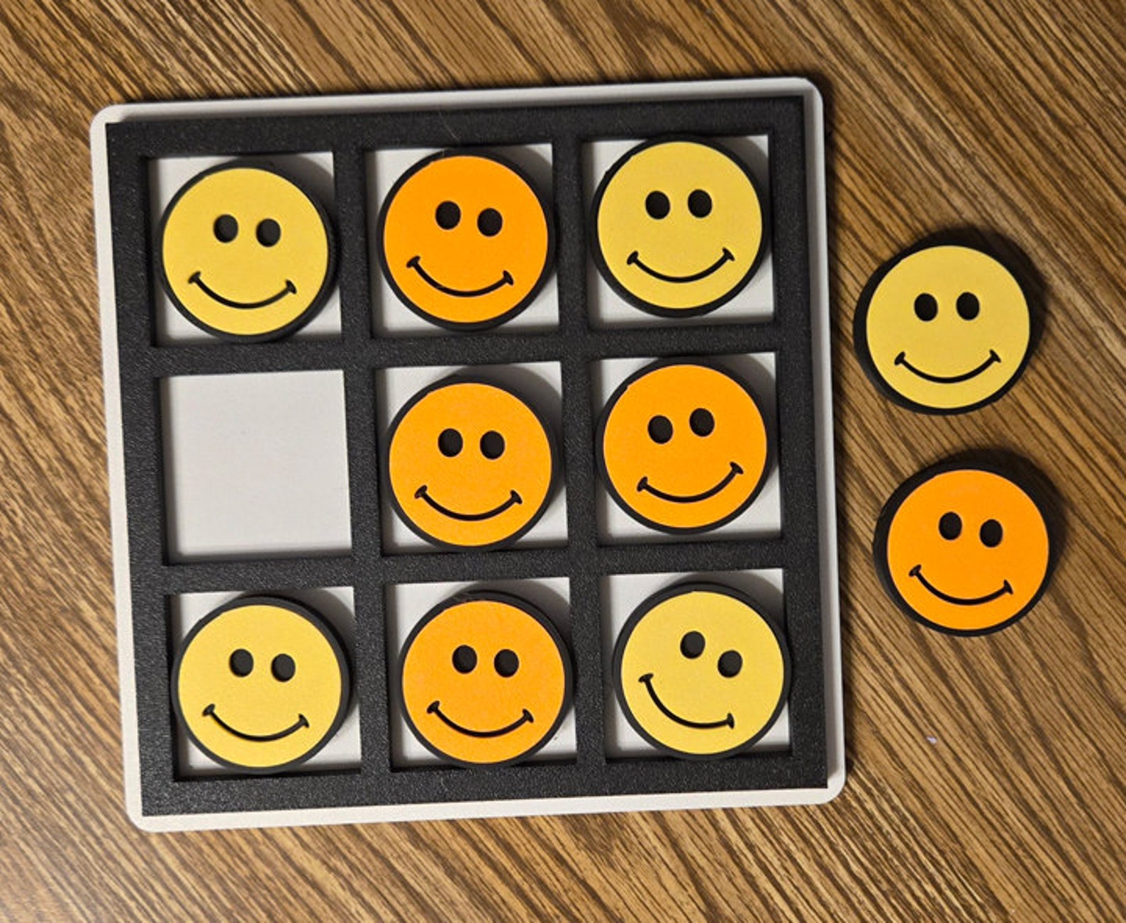 Smiley Face Tic Tac Toe Game - Etsy