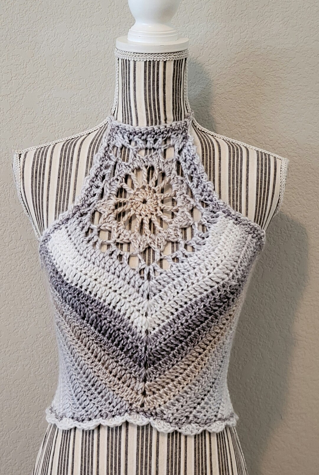 Halter, crop top, crochet, hecho a mano, boho, lolita, mori, kei ...