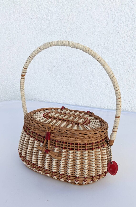vintage wicker purse with - Gem