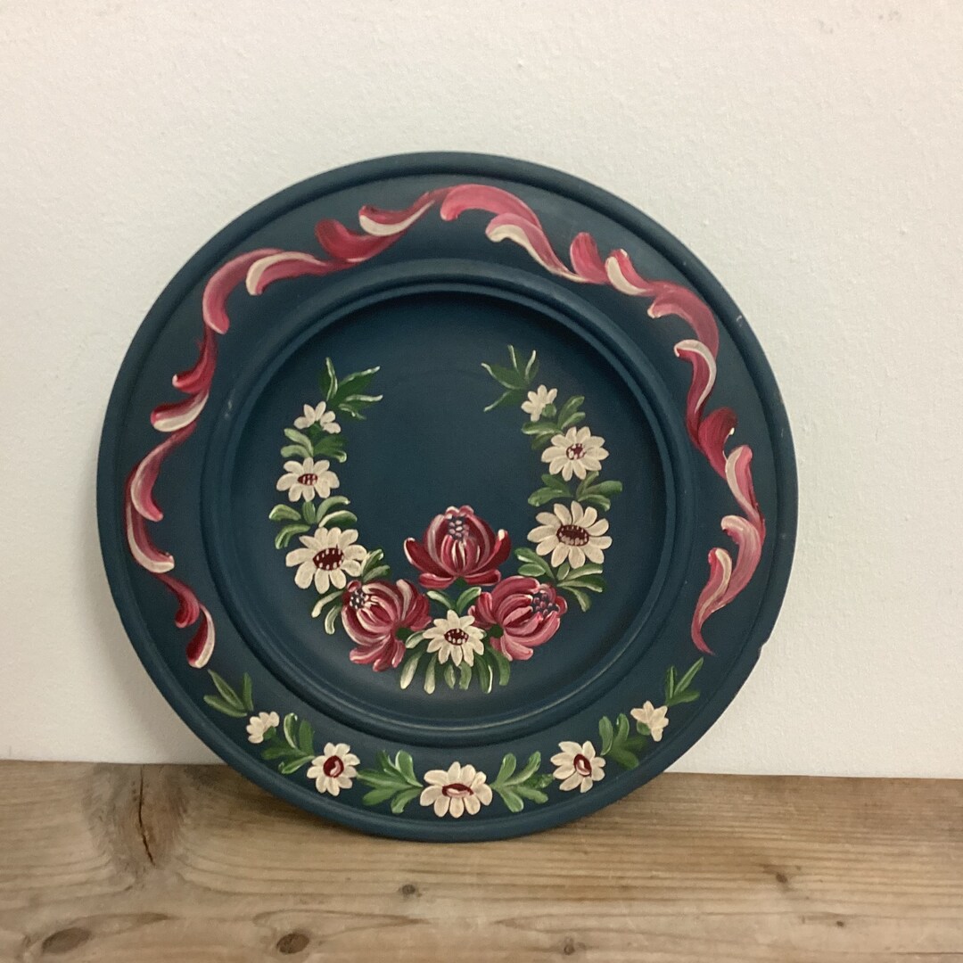 Bavarian Folk Art Plate, Rustic Wooden Wall Decor - Etsy