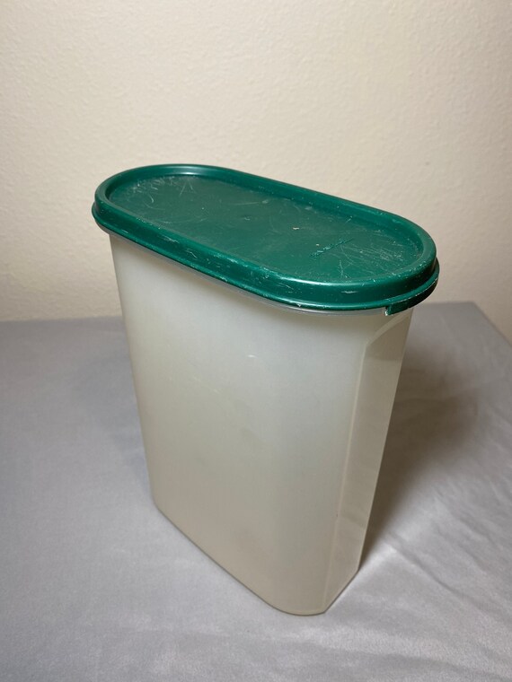 Tupperware pitcher GREEN Drinkware Drink & Barware Kitchen & Dining ...