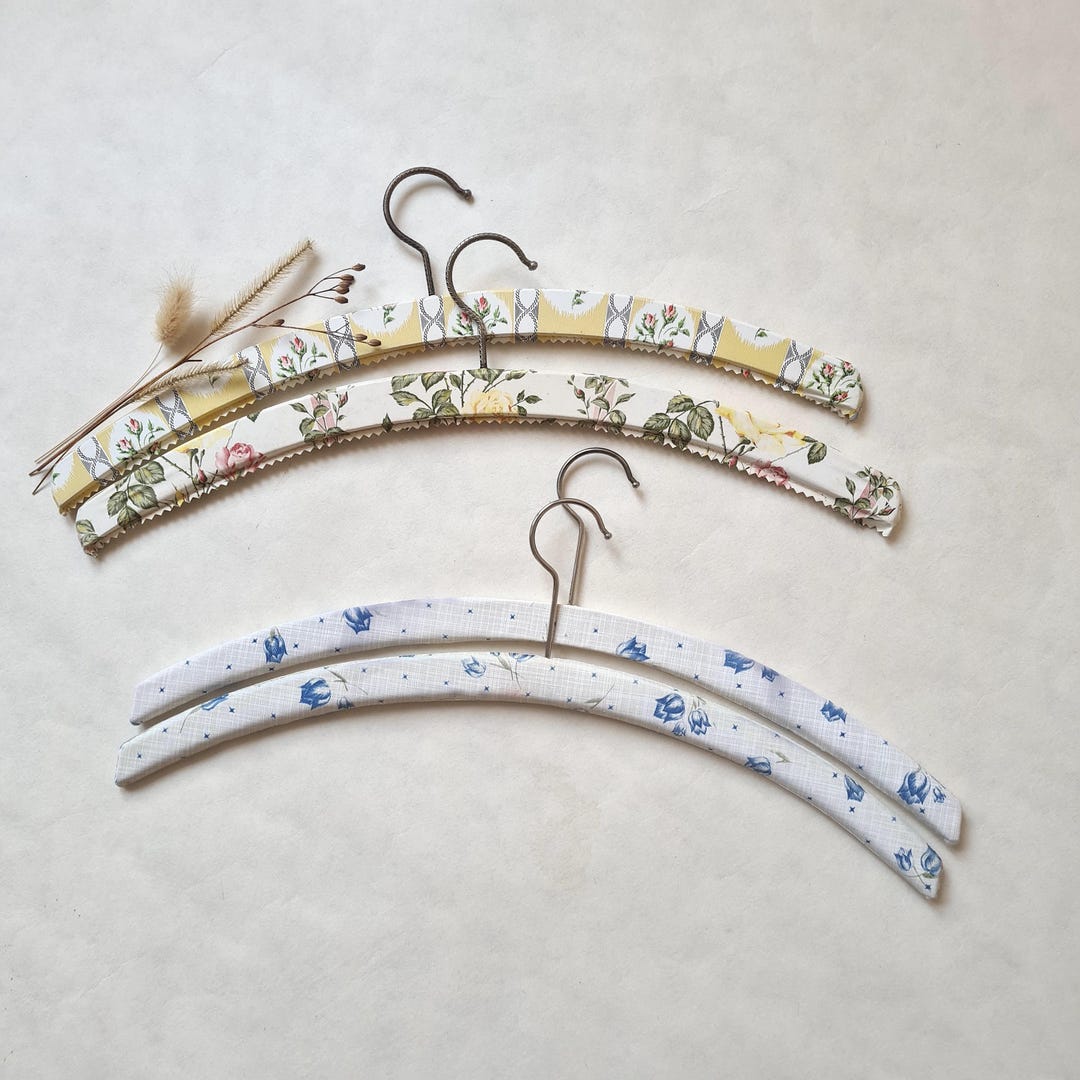 Vintage 2 Wooden Vinyl Hangers/white Yellow or White Blue/romantic Chic ...