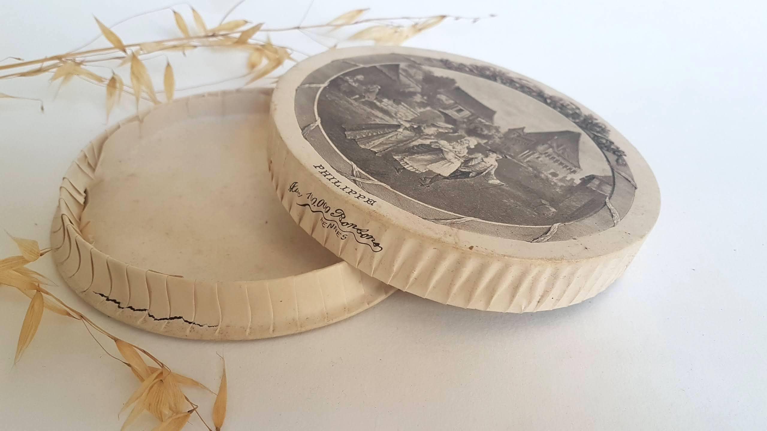 Vintage Round Box/old Collection/sugared Almond/white Grey/celebration ...
