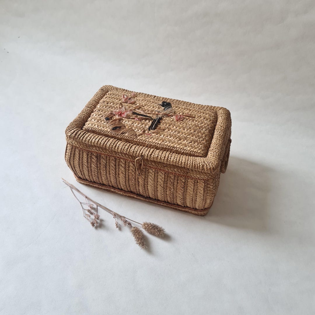 Vintage Woven Straw Box/storage Box Basket/artisanal Handmade/retro 70s ...