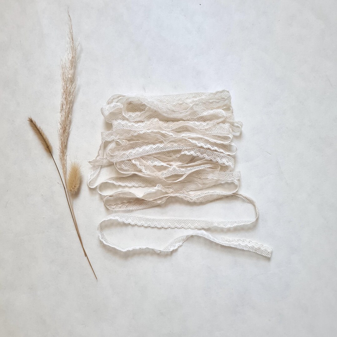 Vintage Fine Lace/scalloped Border/white Cotton/ribbon Braid/french ...