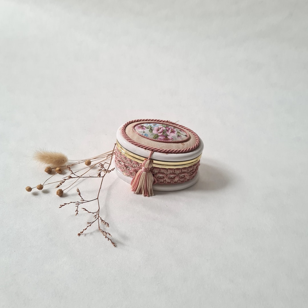 Vintage Porcelain Box Set Crochet Pompom/pink Beige Gold White Flower ...