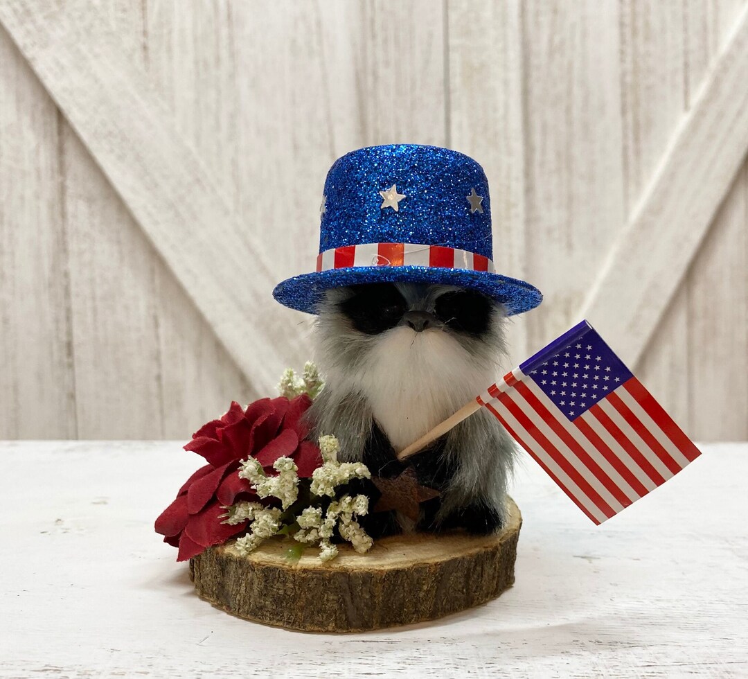 Small Patriotic Raccoon, Americana Decor, Rustic Independence Day Home ...