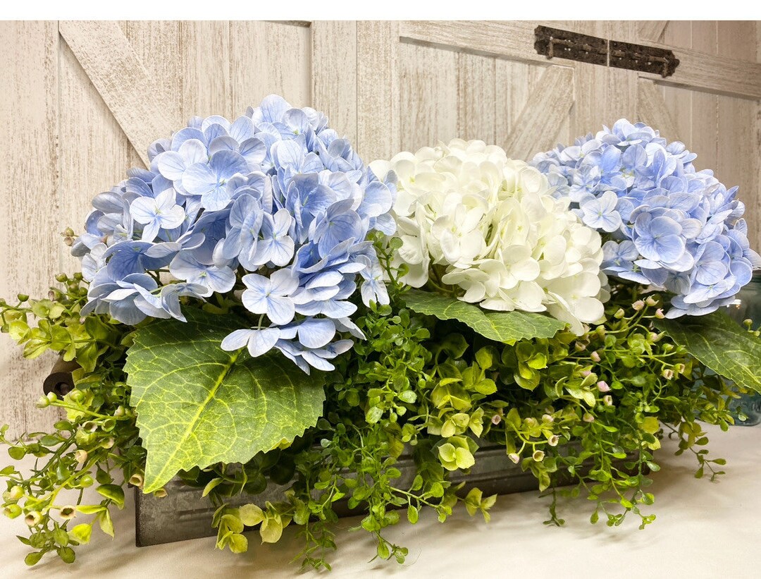 Farmhouse Blue Hydrangea Tray Realistic Blue & White, Large True Touch ...