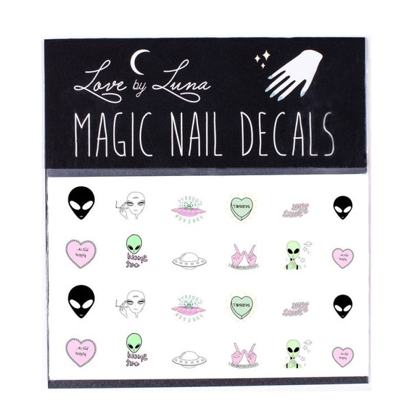 Alien Nails - Etsy