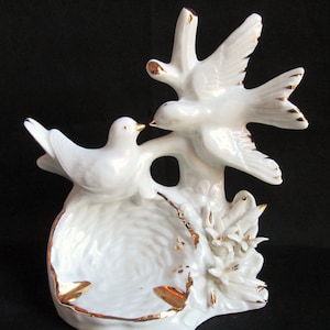 Vintage CAPODIMONTE Made in Italy Porcelain All White Gold Accents Trim ...