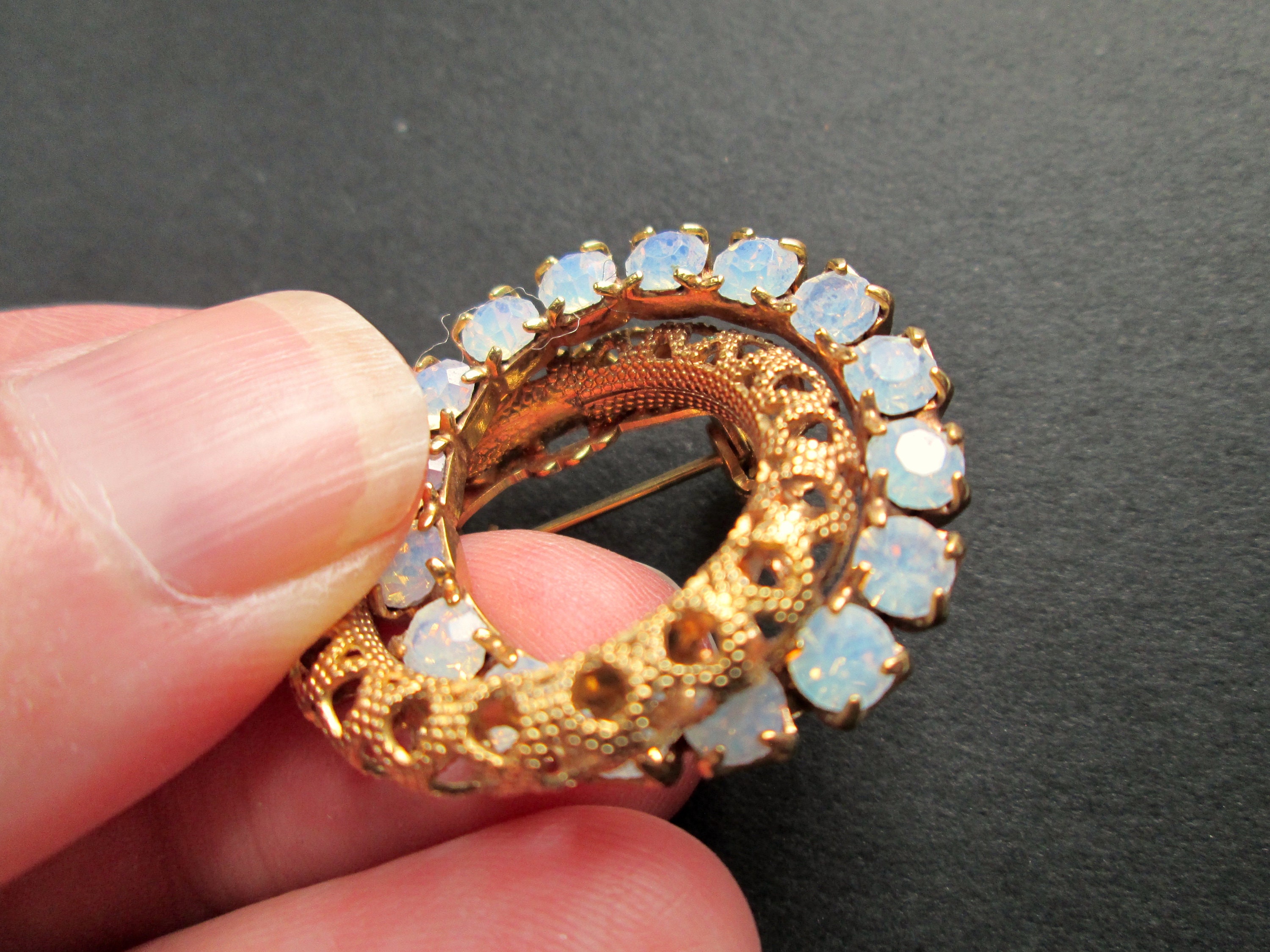Beautiful Vintage Circles Double Loop Knot Brooch Pin Textured Gold ...