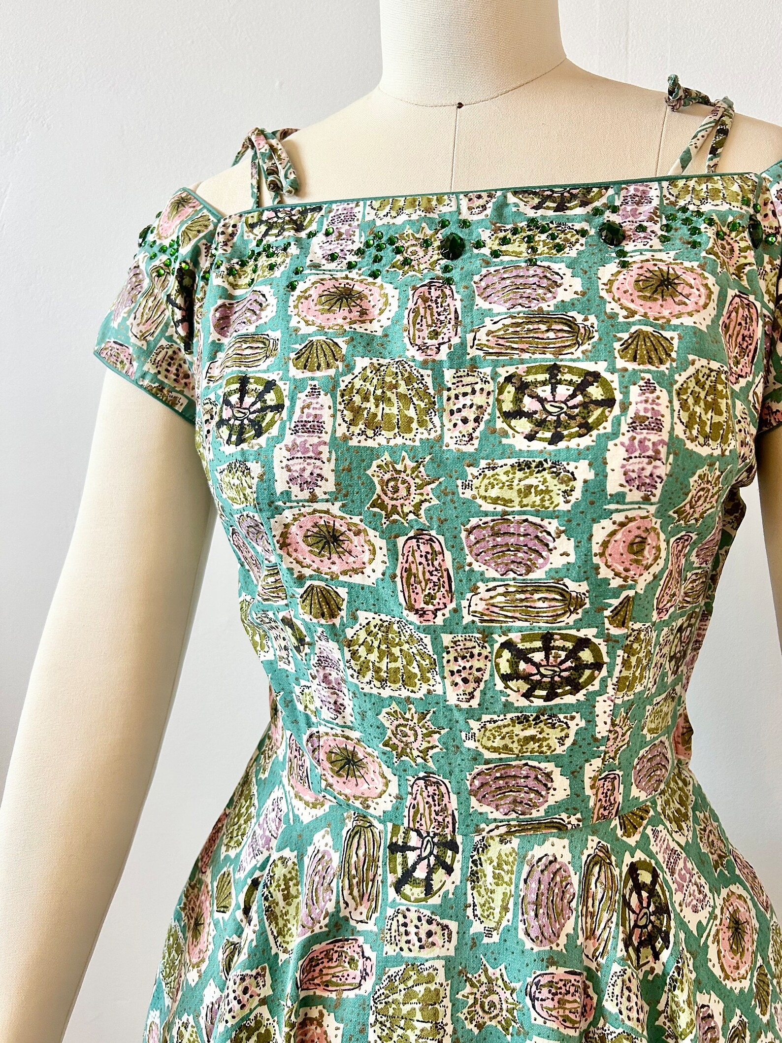 1950s Kramer Original Seashell Print Dress | 50s Waverly Bermudiana ...