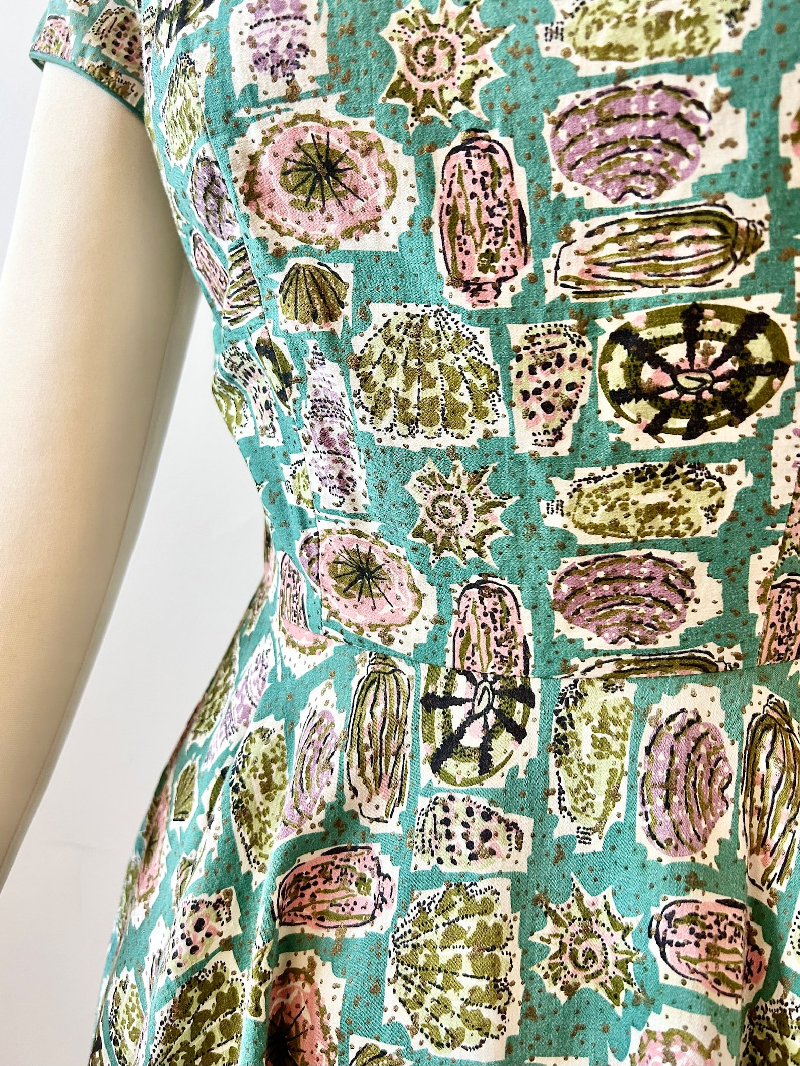 1950s Kramer Original Seashell Print Dress | 50s Waverly Bermudiana ...