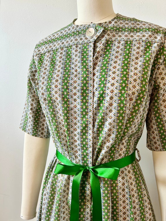 1950s Miss Smith Green Floral House Dress | 50s Strip… - Gem