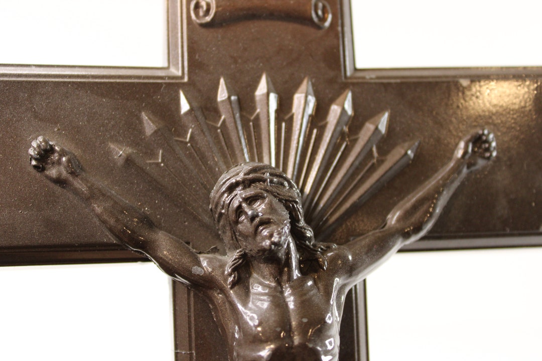 CRUCIFIX - LARGE METAL - Wall Decor - Etsy