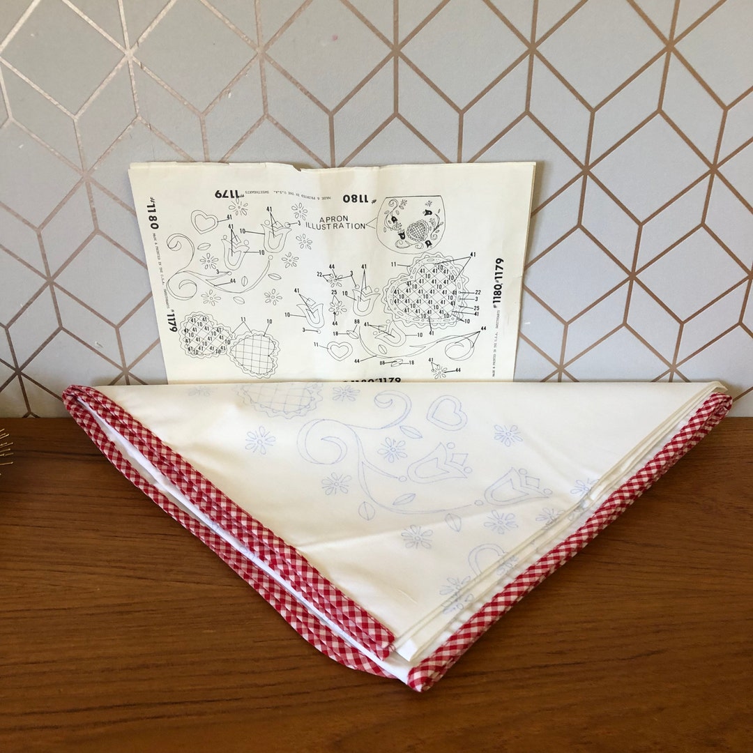 Vintage TRI-CHEM ARTEX Pre Stamped Fabric, #1180 "sweethearts ...