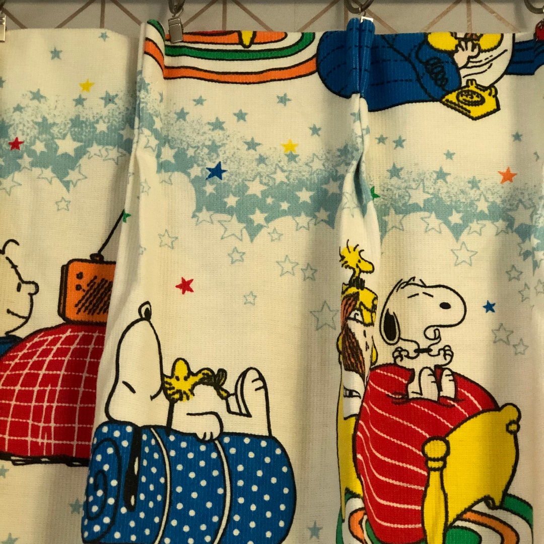 Vintage 60's Peanuts Curtain Panel, United Feature Syndicate Inc. 1966 ...