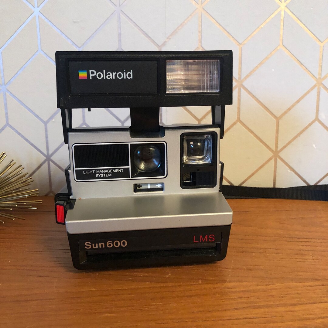 Vintage Polaroid Sun 600 LMS Camera With Built in Flash, Retro Vintage Camera Collector, Made in ...