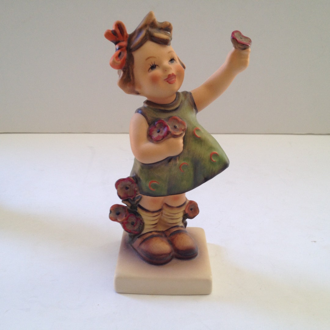 Goebel Hummel Figurine Girl With Flowers and Green Dress spring Cheer 5 ...