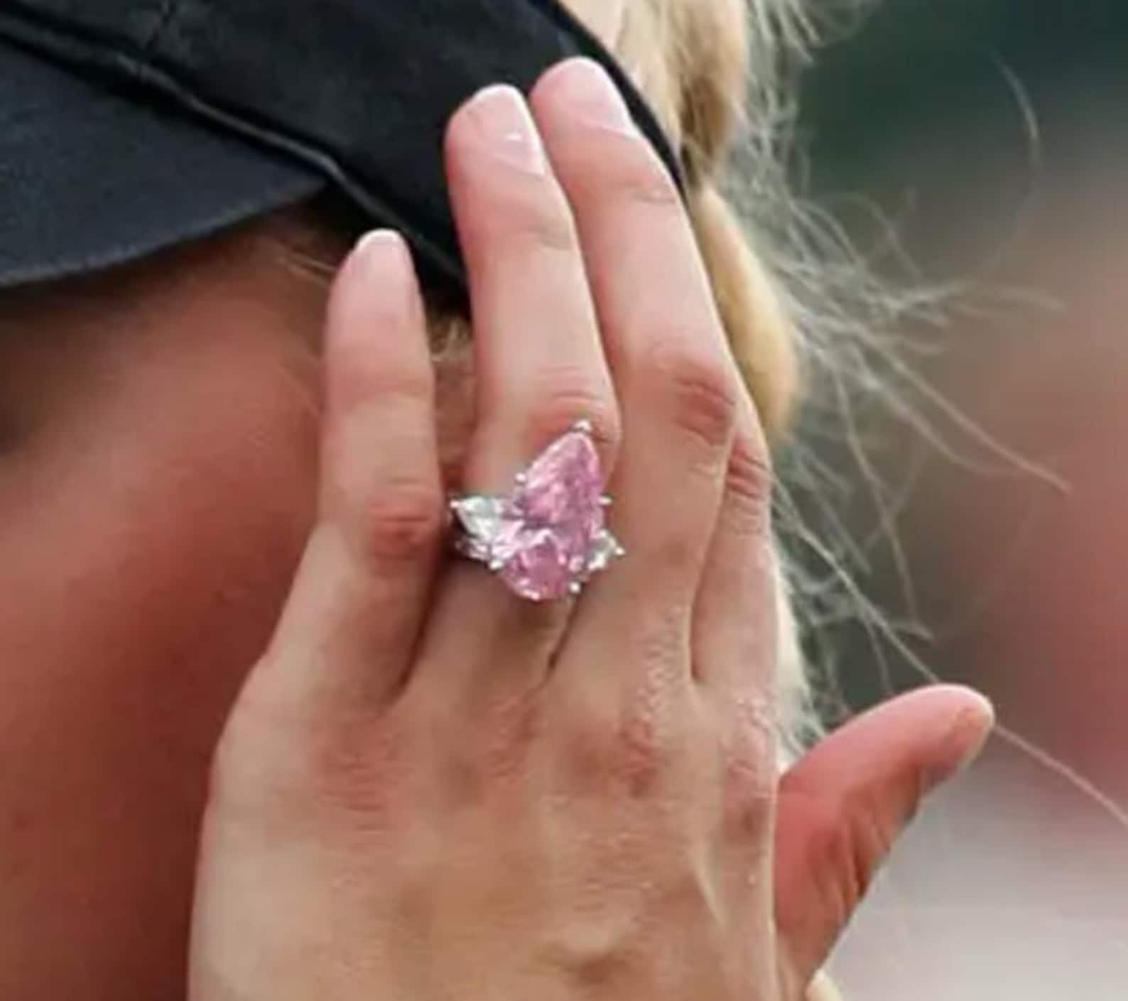 Anna Kournikova, Pink, Diamond, Engagement Ring, Pear Shape, Pink ...
