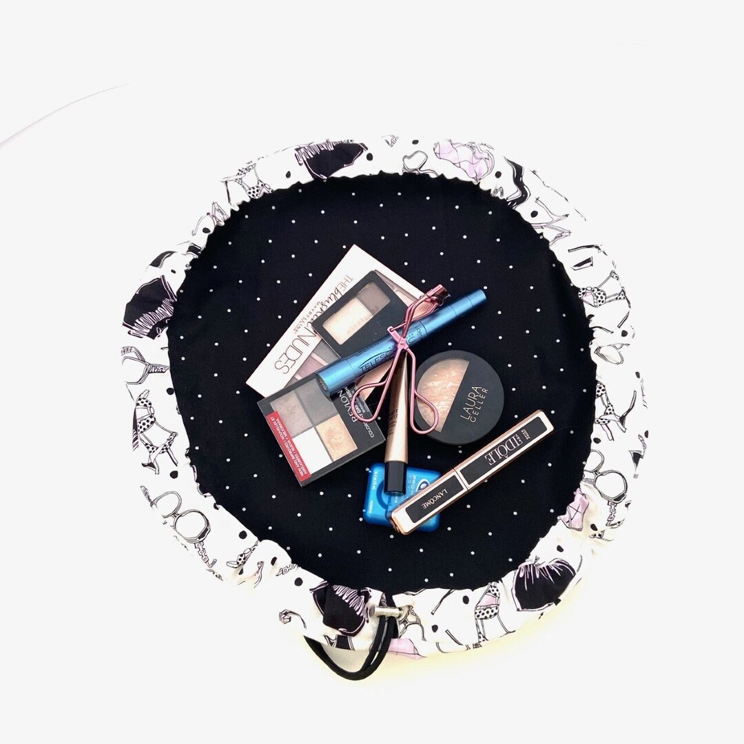 Drawstring Makeup Bag, Machine Washable, Round Makeup Bag, Lay Flat ...