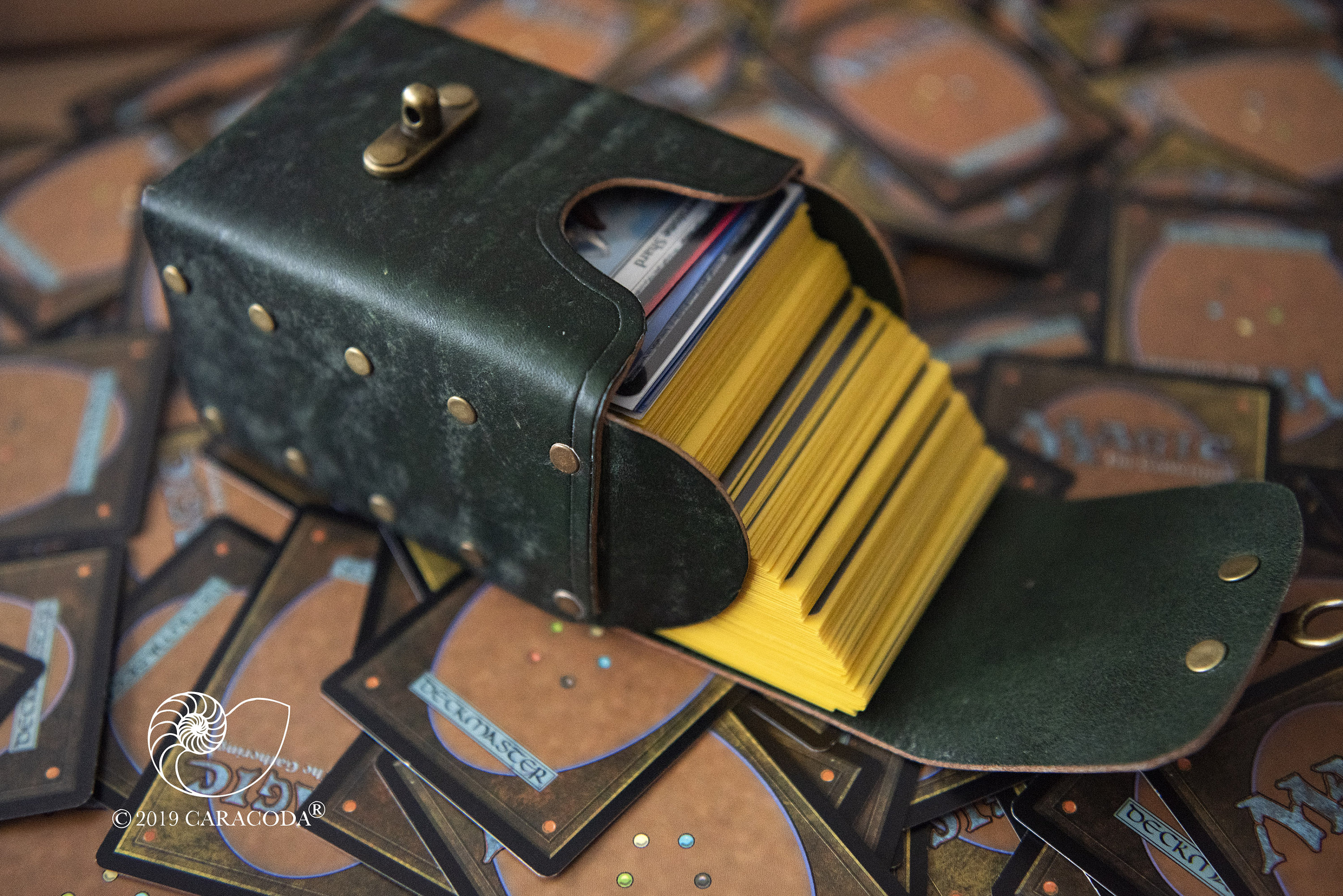 MTG 100 single sleeved leather case card box trading cards | Etsy