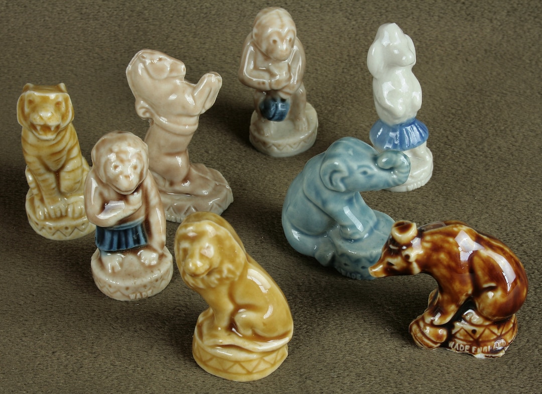 Wade Circus Series Eight Figures Two Monkeys Performing Poodle Bear ...