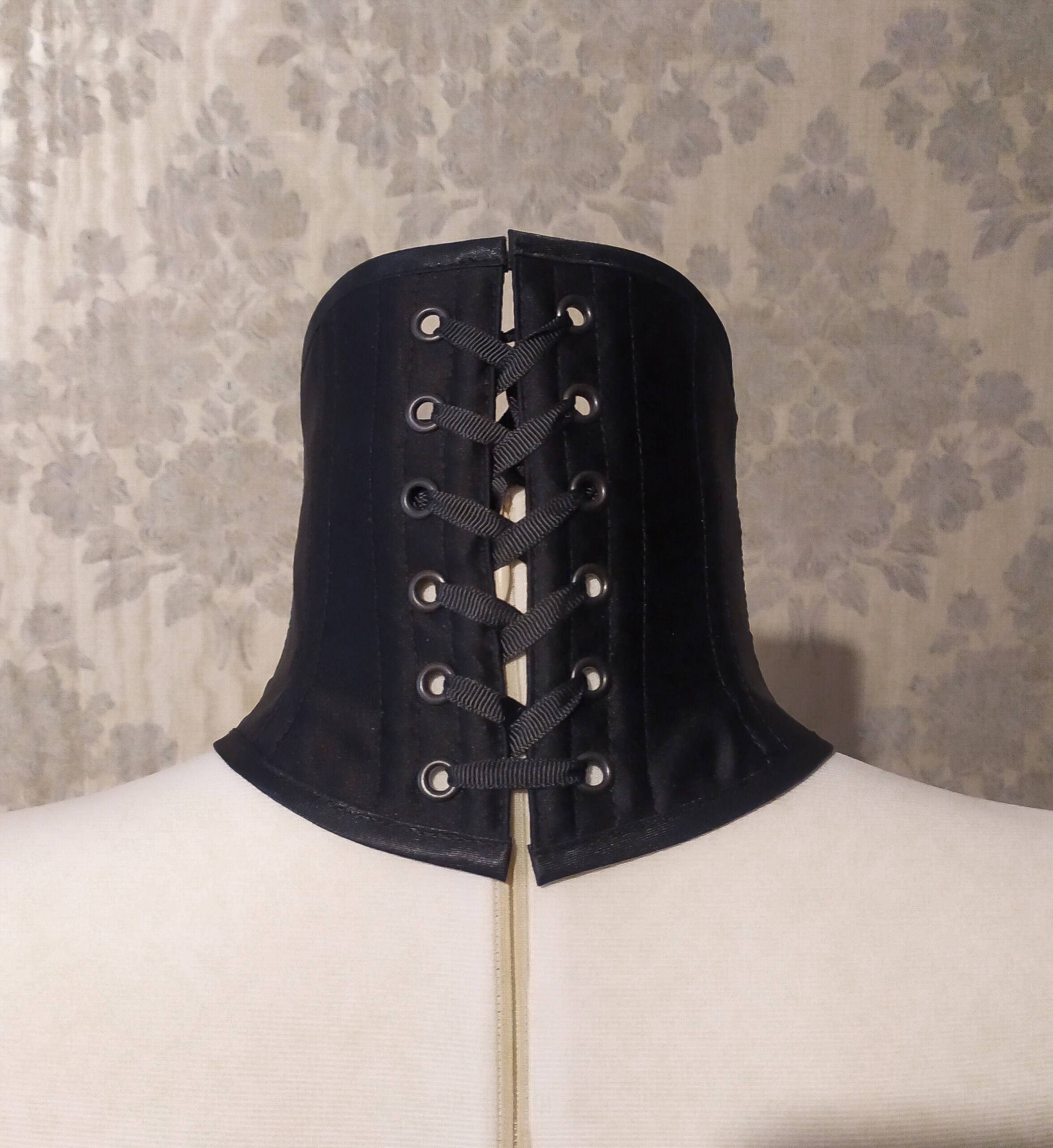 Basic Satine Neck Corset | Etsy