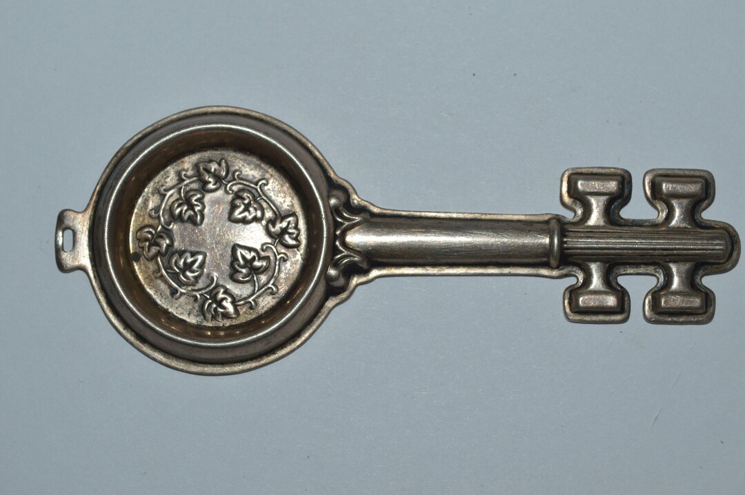 Vintage Wine Taster's Key Reed & Barton Sterling Silver Pendant 1880 ...