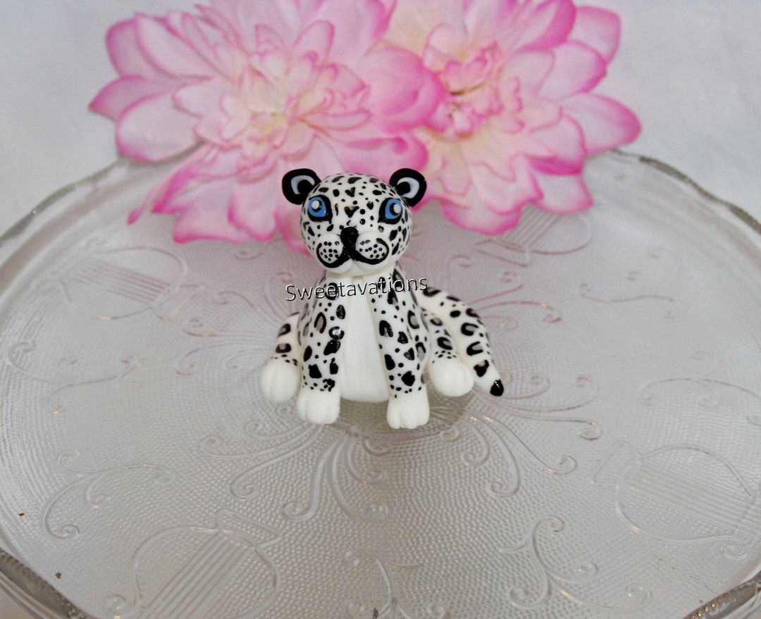 Fondant Leopard Cake Topper Fondant Snow Leopard Leopard Topper Arctic ...