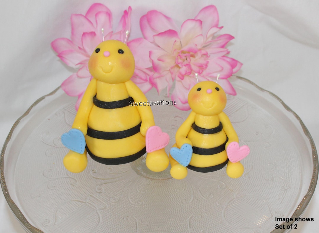 Fondant Bee Cake Topper - Fondant Bumblebee - Bee Topper - Bumblebee ...