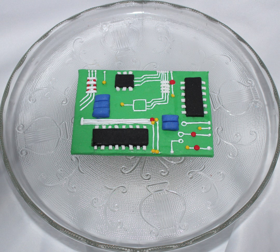 Fondant Circuit Board Cake Topper - Fondant Computer - Fondant ...